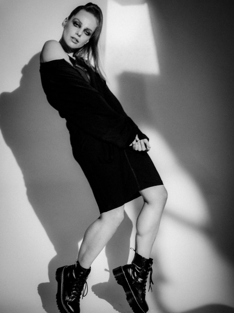 Fashion – Model Widget